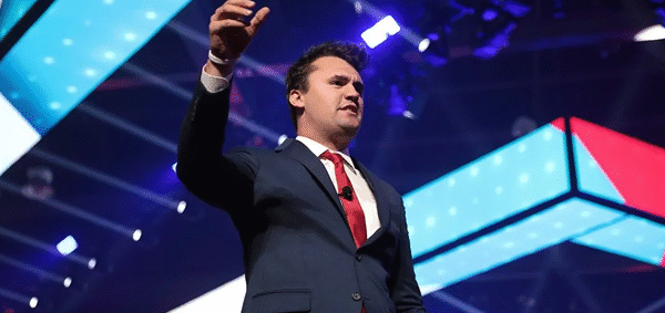 Charlie Kirk, figure emblématique de la droite, victime d’une tragique ...